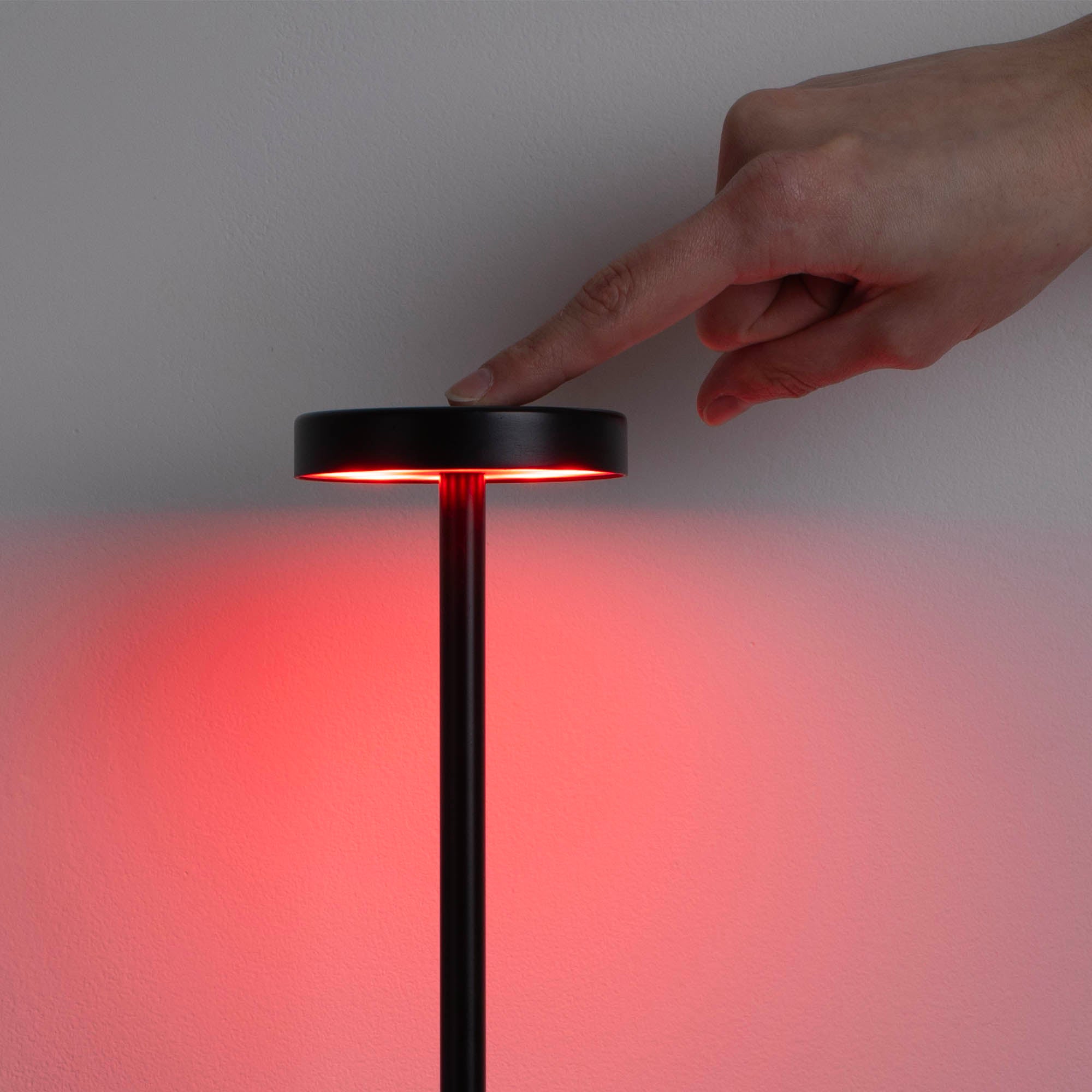 Metal LED Touch Lamp – Merkury Innovations
