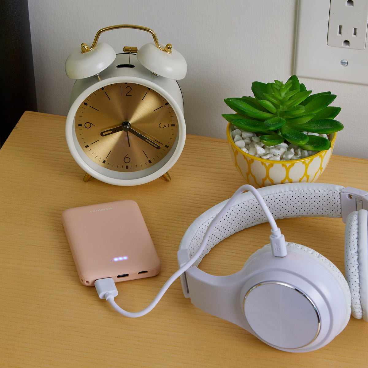 Power Bank - 5000mAh - Light Pink – Merkury Innovations